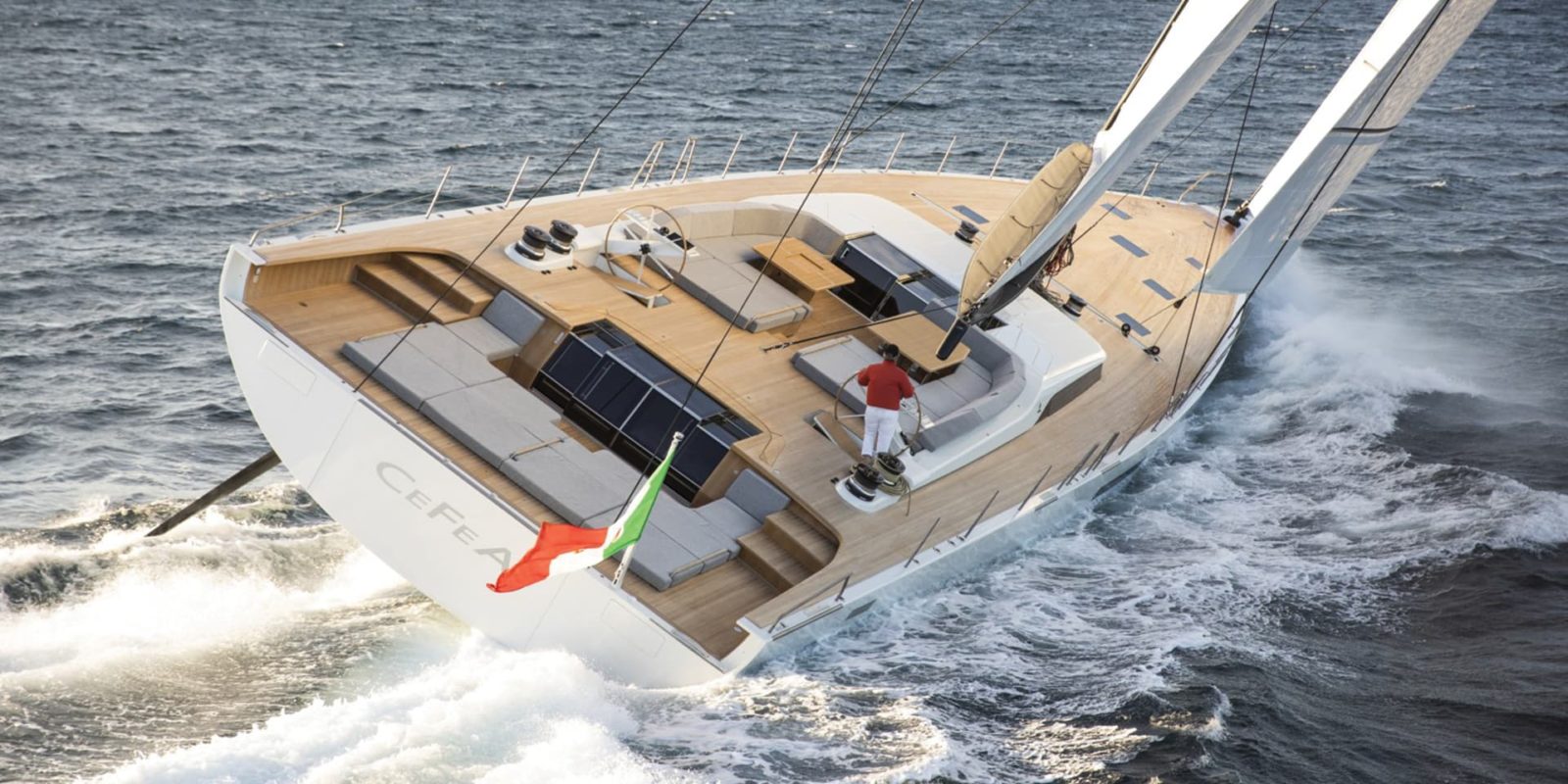 Solaris 111 RS | Le plus grand de la gamme Solaris yachts